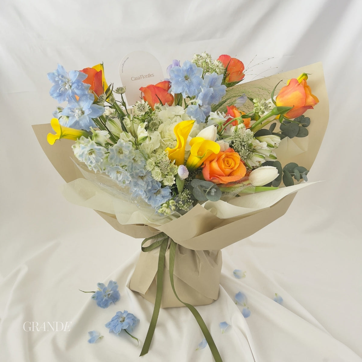 Lively & Bright | Wrapped Bouquet – Casaflorales